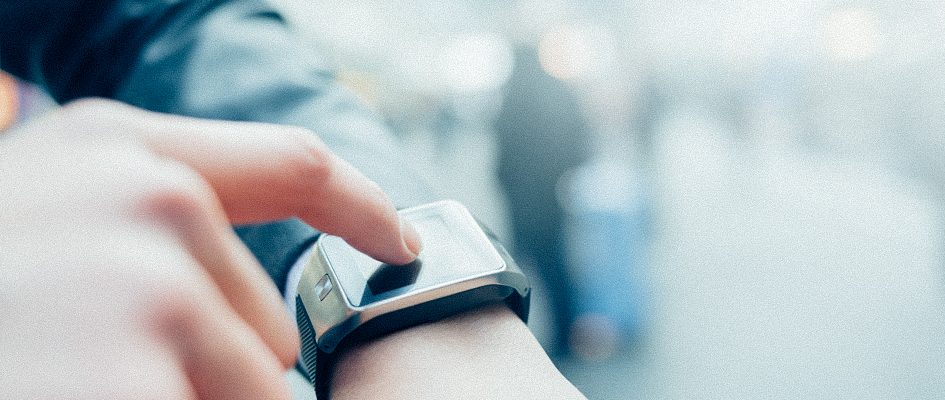 BRANDS ARE “FINDING” NEW CUSTOMERS WITH THE HELP OF SMARTWATCHES ...